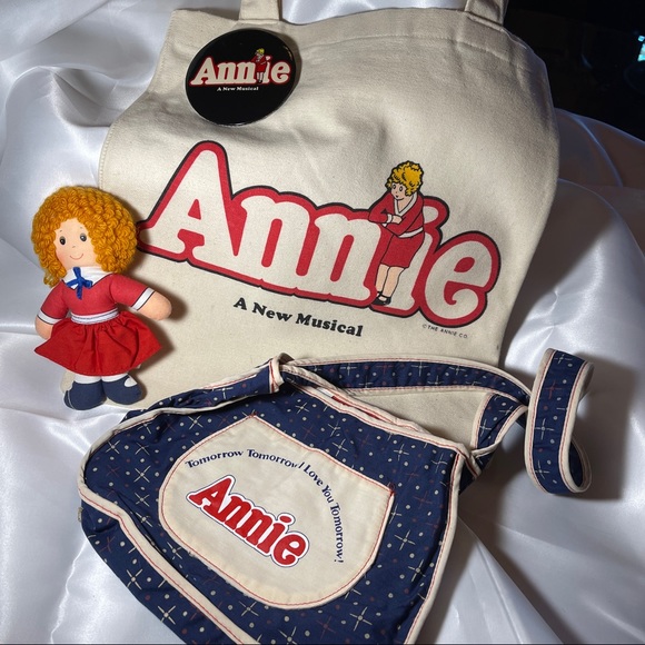 Toys | Vintage Annie The Musical Canvas Totes 2 | Poshmark